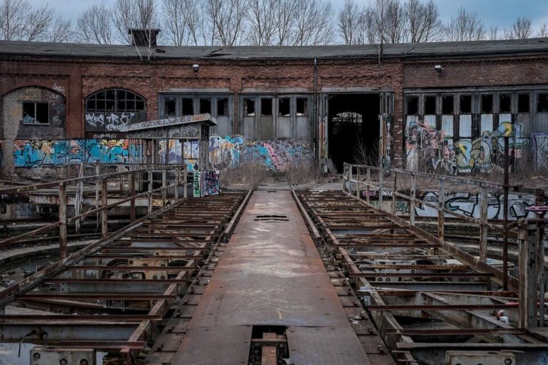 9 Important Urbex Rules No One Talks About - Urbexiam