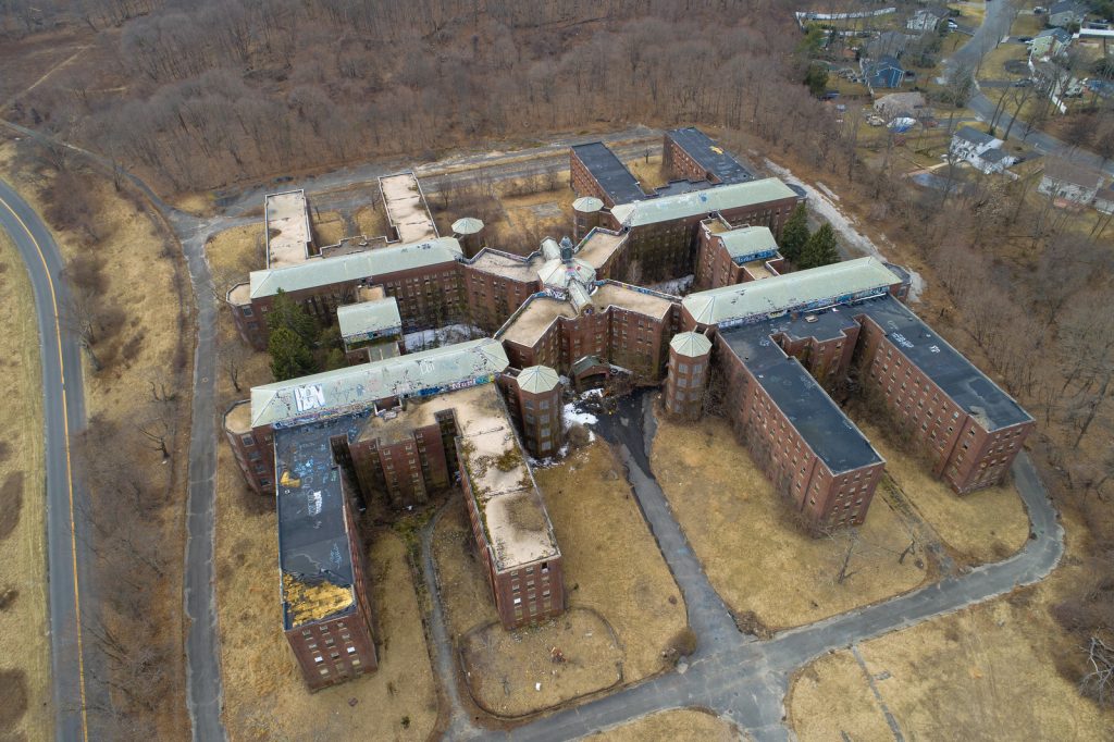 Explore These Creepy Abandoned Asylums in New York - Urbexiam